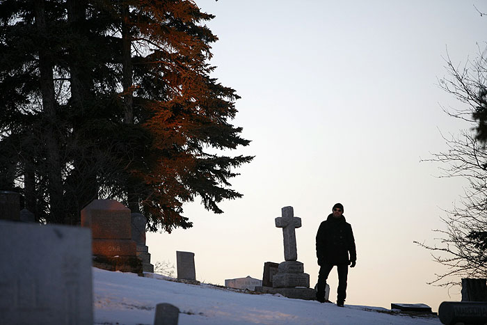 Don't Cry Now (2007) | ČSFD.cz