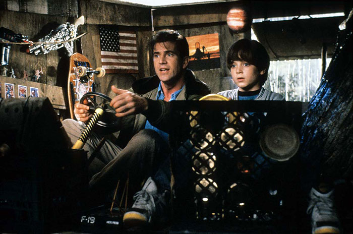 Navždy mladý (1992) | ČSFD.cz