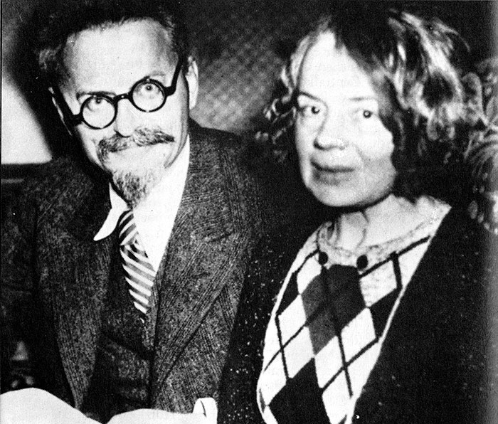 Trockij - vzestup a pád revolucionáře (2007) | ČSFD.cz