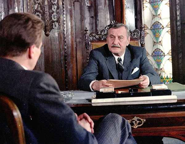 Gottwald (1986) | ČSFD.sk