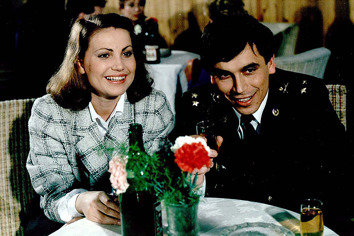 Chlapci a chlapi - Od budíčku do večerky (E02) (1988) | Recenze ...