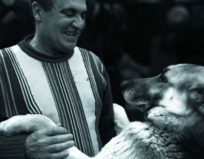 Černá srdce (...zem není gulatá) (2008) | ČSFD.cz