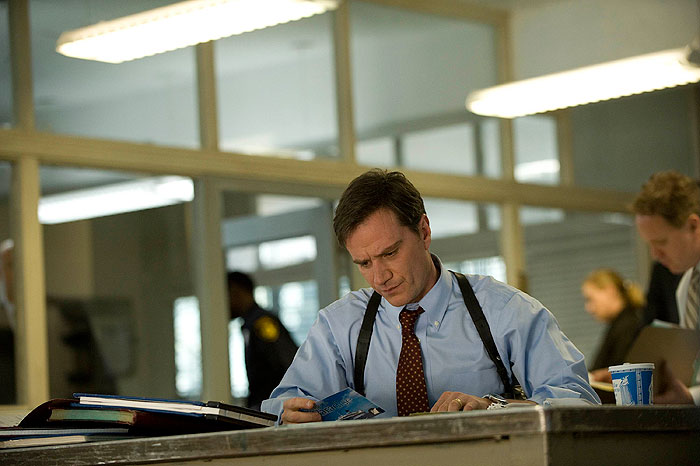 Ve službách FBI - Pilot (S01E01) (2009) | ČSFD.cz