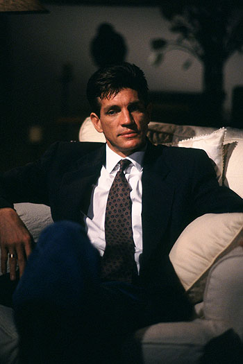 Láska, podvod a loupež (1993) | ČSFD.cz