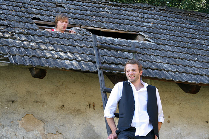 2Bobule (2009) | ČSFD.cz