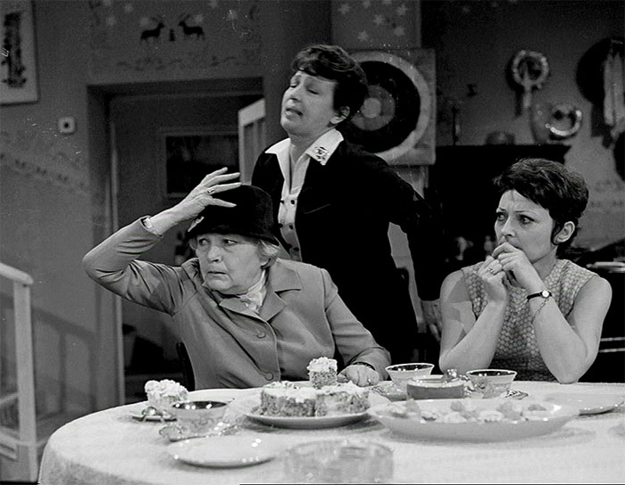 Taková normální rodinka (1971) | Epizody | ČSFD.cz