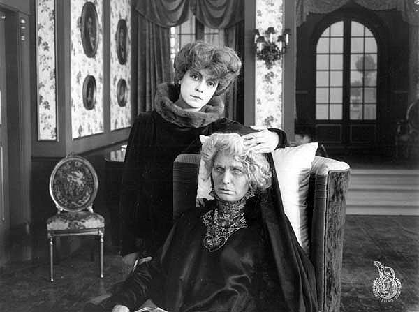 Mod lyset (1919) | ČSFD.cz