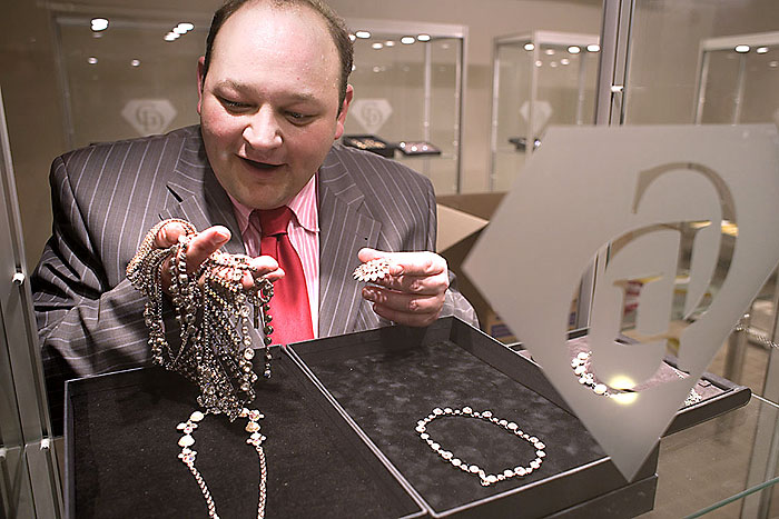 Dennis P. (2007) | ČSFD.cz