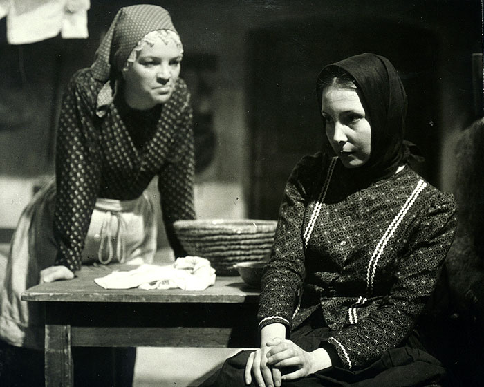 Ťapákovci (1977) | ČSFD.cz