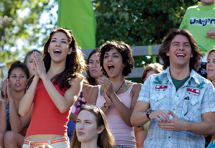 Falcon Beach (2006) | ČSFD.cz