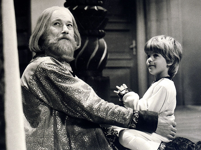 Starec a cár (1992) | ČSFD.cz