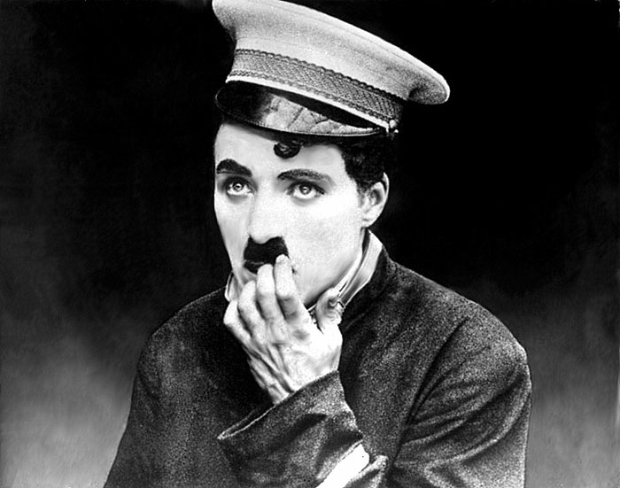 Chaplin bankovním sluhou (1915) | ČSFD.sk