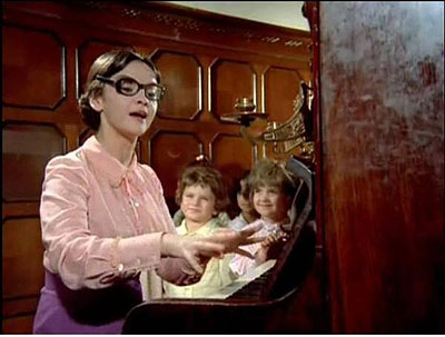 Veronika znovu přichází (1973) | ČSFD.cz