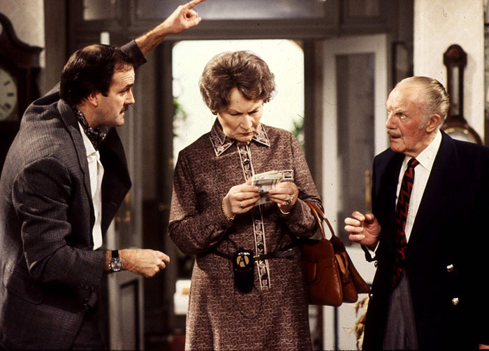 Hotel Fawlty Towers (1975) | ČSFD.sk