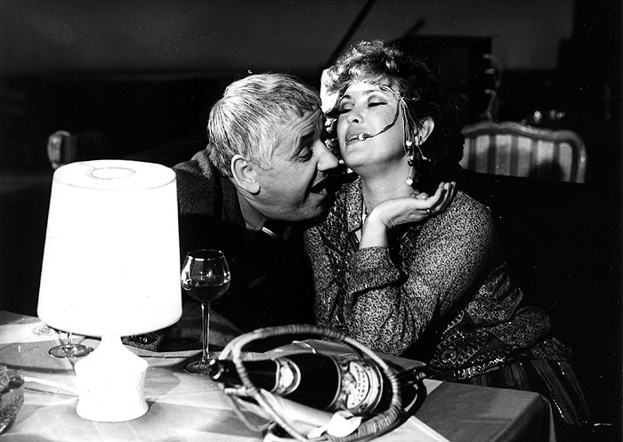 Šéfe, jdeme na to! (1984) | Ciekawostki - Ciekawostki | ČSFD.cz