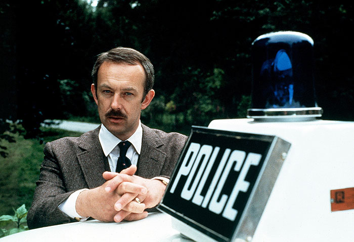 Shroud for a Nightingale (1984) | Cinematheque | ČSFD.cz