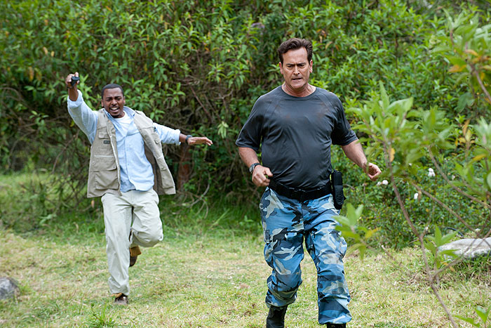 Burn Notice: The Fall of Sam Axe (2011) | ČSFD.cz