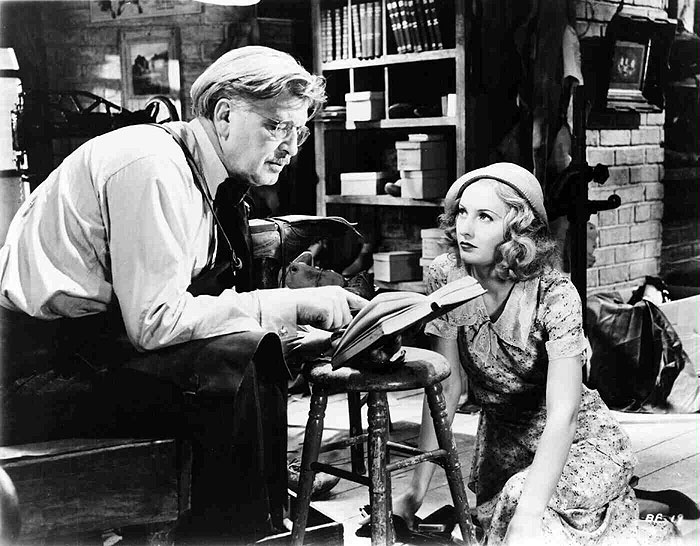 Baby Face (1933) | ČSFD.cz