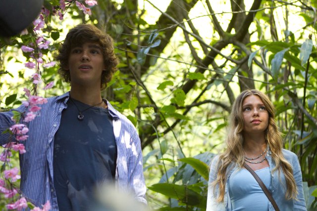 Modrá laguna: Procitnutí (2012) | ČSFD.cz