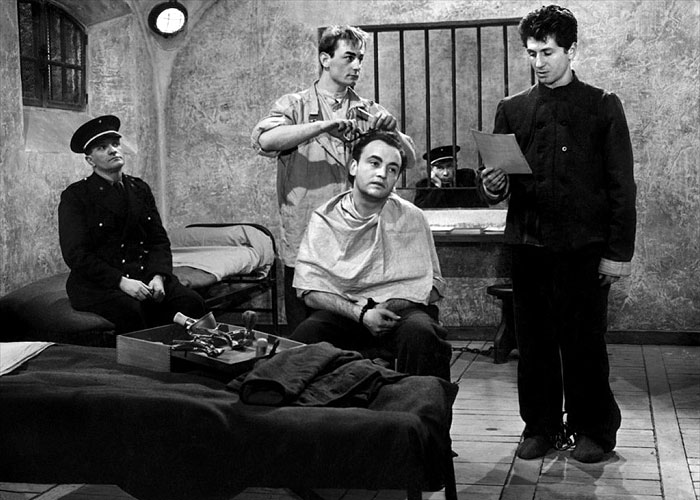 Nous sommes tous des assassins (1952) | Cinematheque | ČSFD.cz