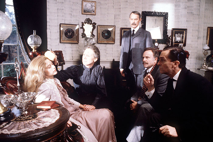 Edward Hardwicke | ČSFD.cz