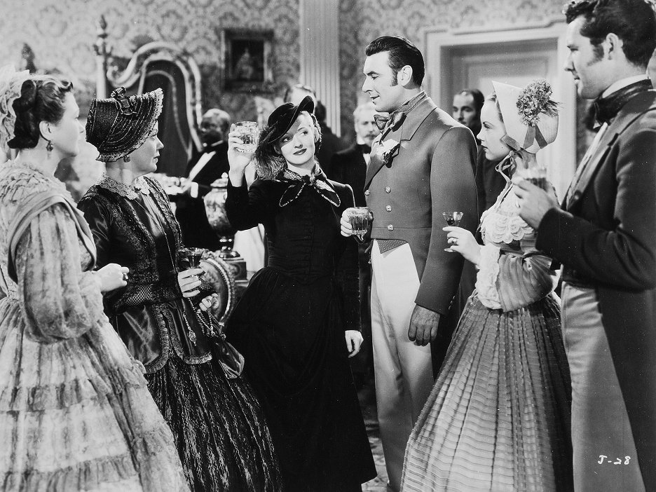 Janet Shaw | ČSFD.cz