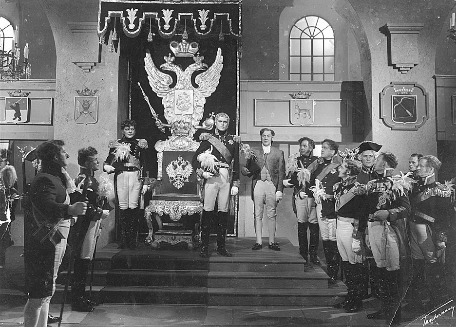 Tanssi yli hautojen (1950) | Galéria - Z filmu | ČSFD.sk