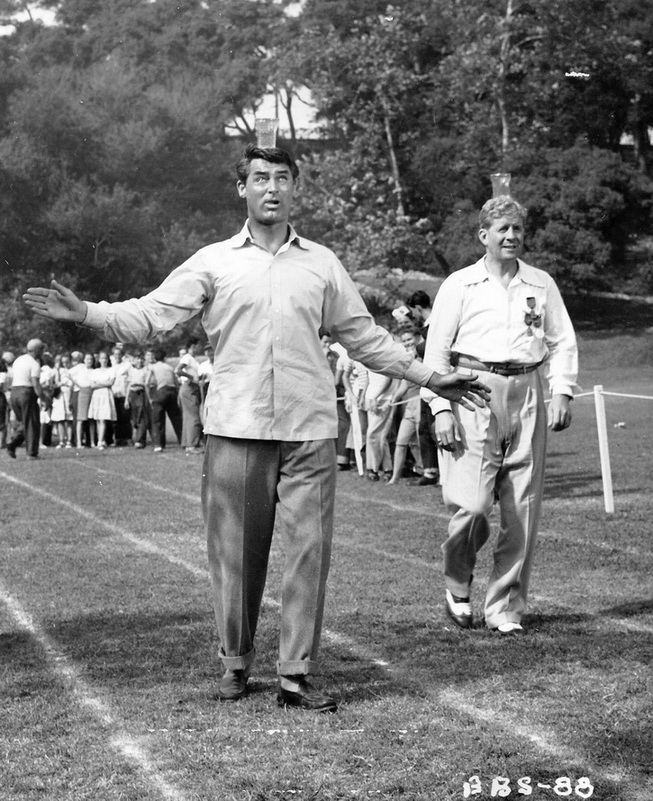 The Bachelor and the Bobby-Soxer (1947) | ČSFD.cz