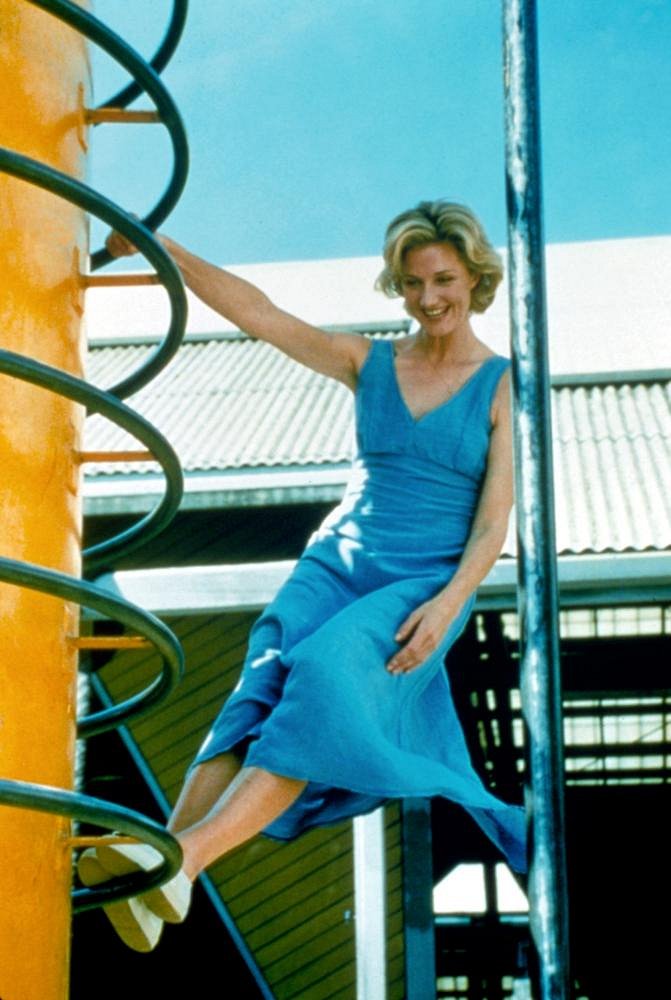 In the Shadows (2001) | ČSFD.cz