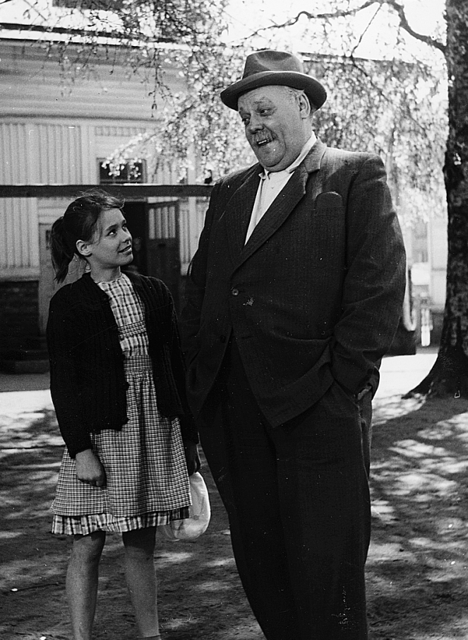 Pinsiön parooni (1962) | ČSFD.cz