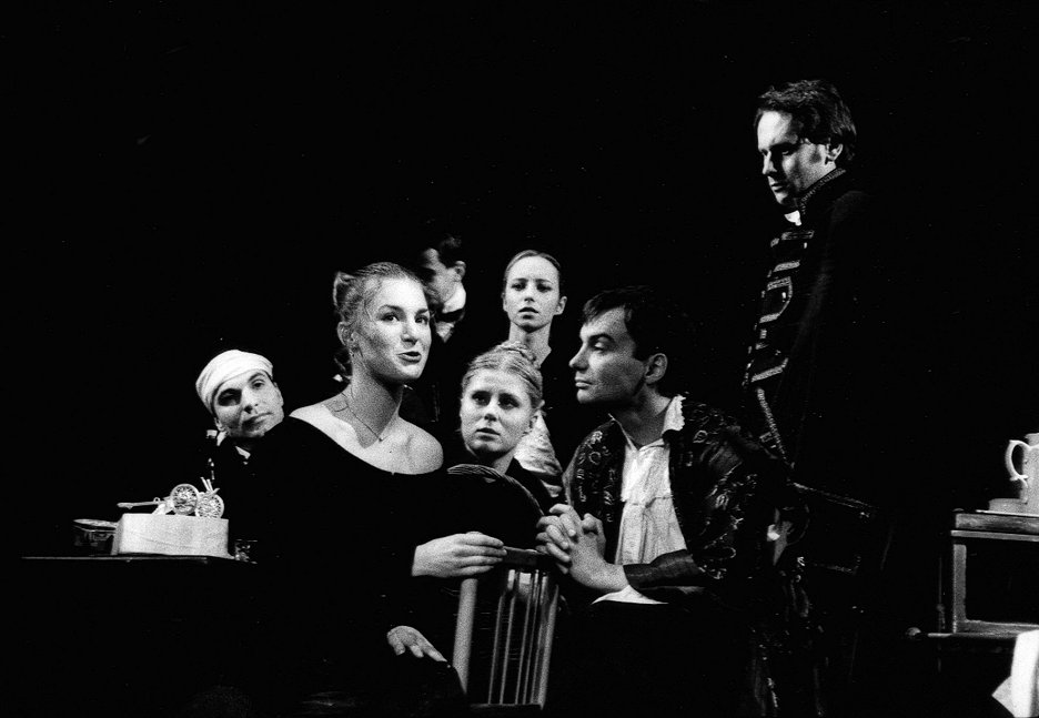 Oblomov (2002) | ČSFD.cz