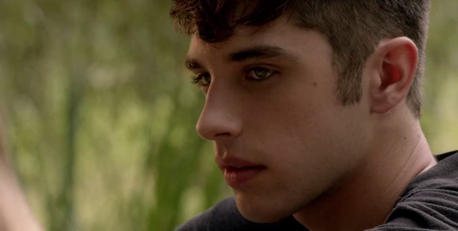 The Lifeguard (2013) | ČSFD.cz