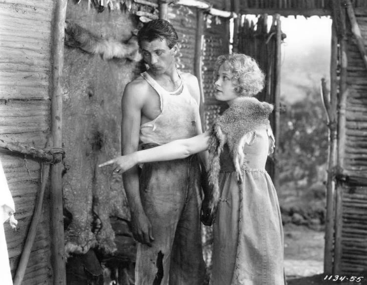 Half a Bride (1928) | ČSFD.cz