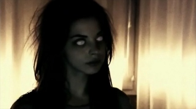 Emergo (2011) | ČSFD.cz