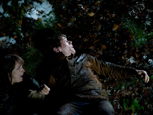 Skins - Rise: Part 2 (S07E06) (2013) | ČSFD.cz