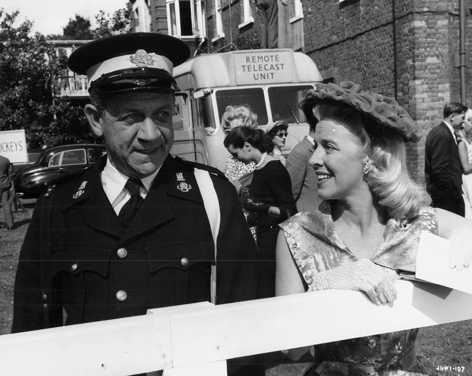 Make Mine a Million (1959) | ČSFD.cz