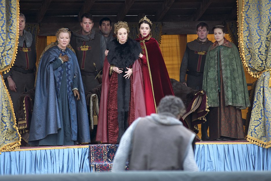 Megan Follows | ČSFD.cz