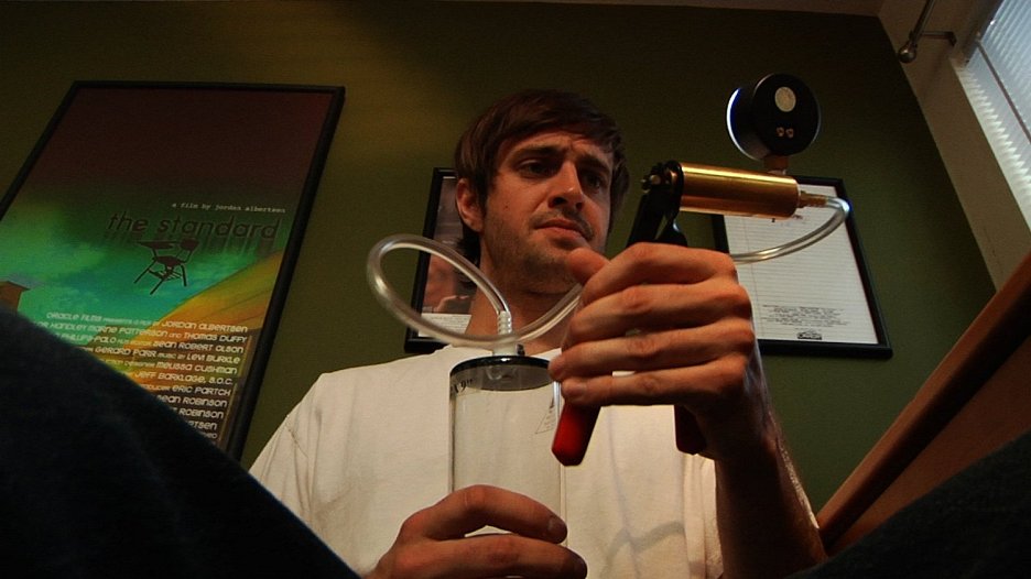 UnHung Hero (2013) | ČSFD.cz