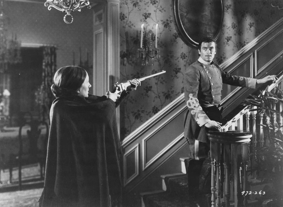 Dark Command (1940) | ČSFD.cz