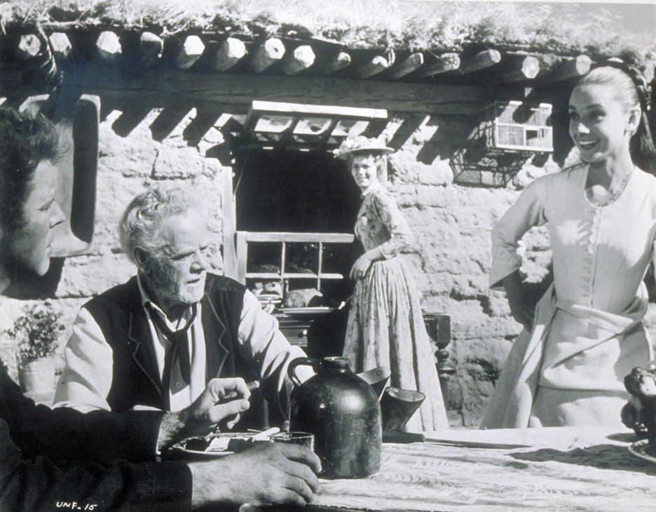 Kipp Hamilton | Galerie - Z filmu | ČSFD.cz