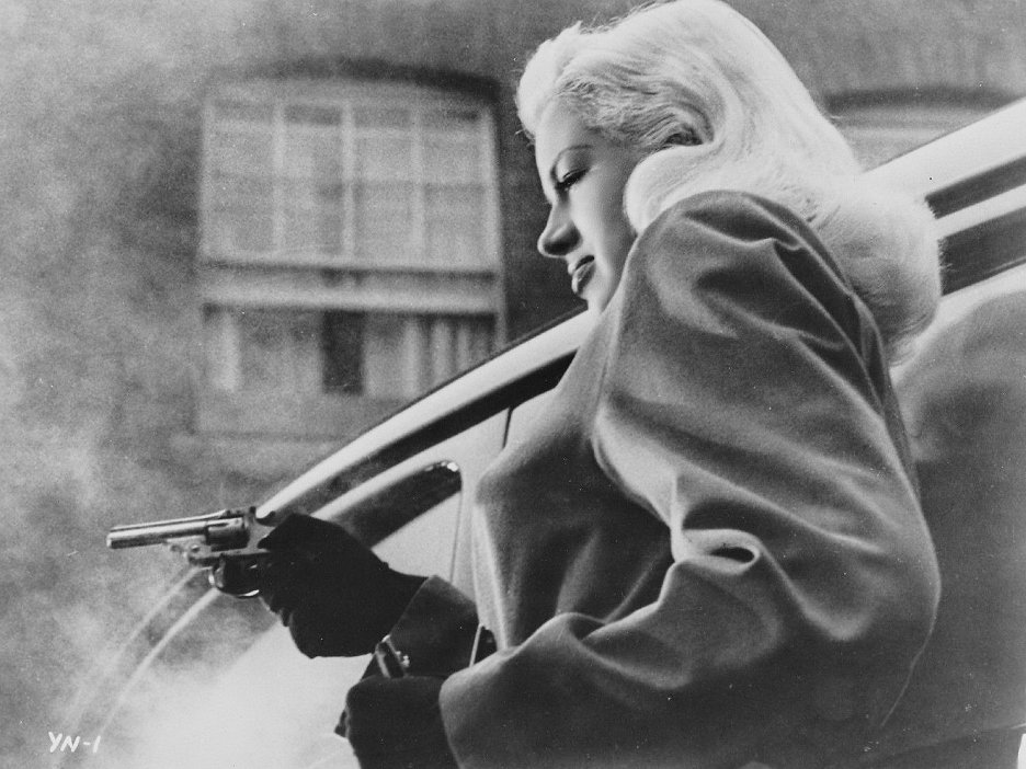 Diana Dors | Weetjes | ČSFD.cz