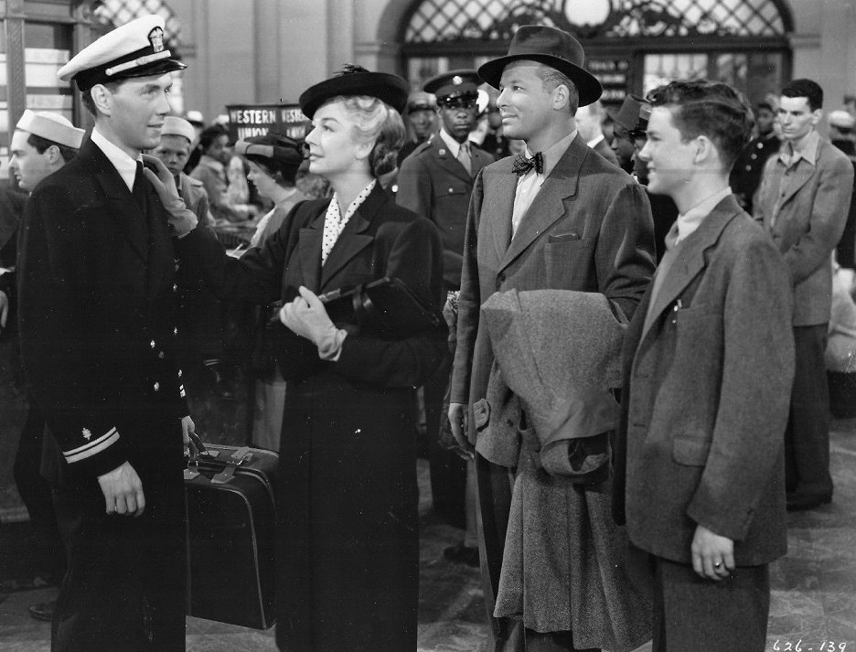 Roughly Speaking (1945) | ČSFD.cz