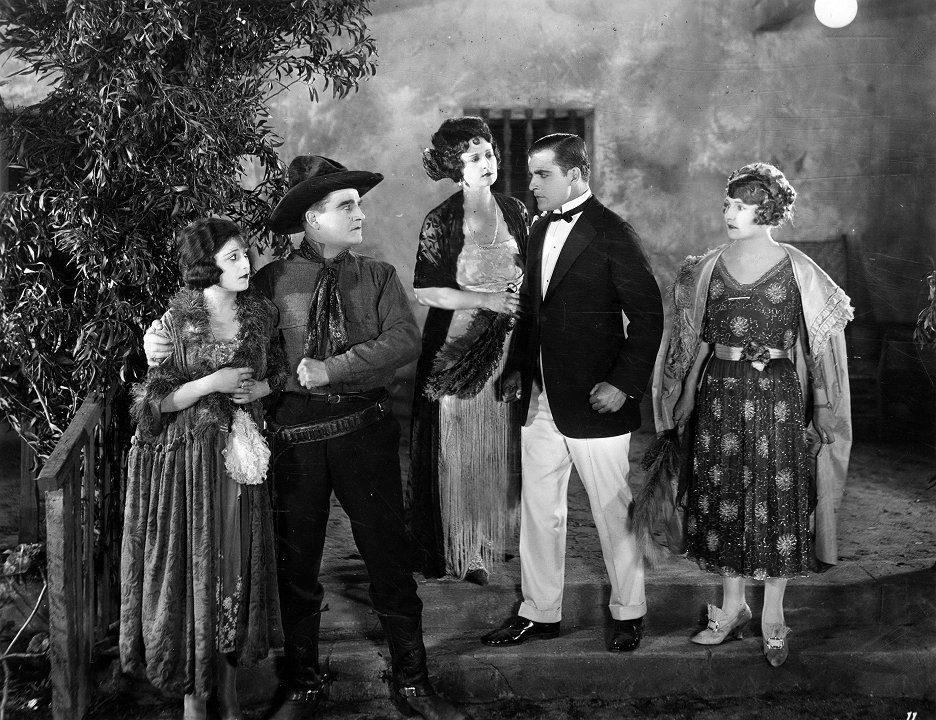 Virginia Brown Faire | Galerie - Z filmu | ČSFD.cz