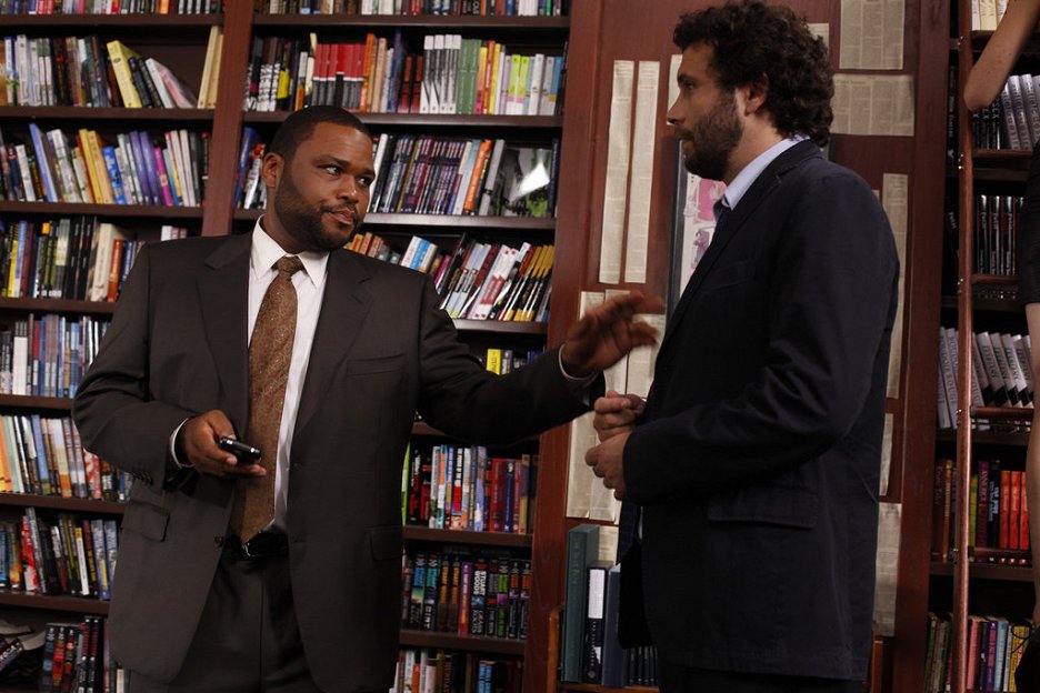 Zákon a pořádek - Vyšší princip (S20E01) (2009) | ČSFD.cz