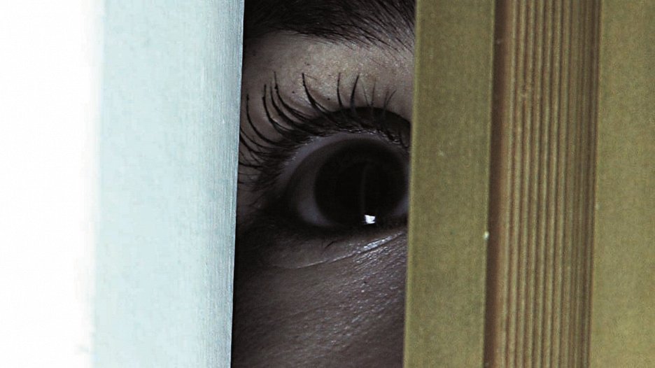 Trapped (2012) | ČSFD.cz