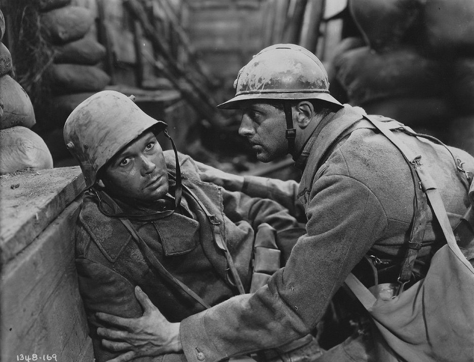 Broken Lullaby (1932) | Recenzje - Użytkowników | ČSFD.sk