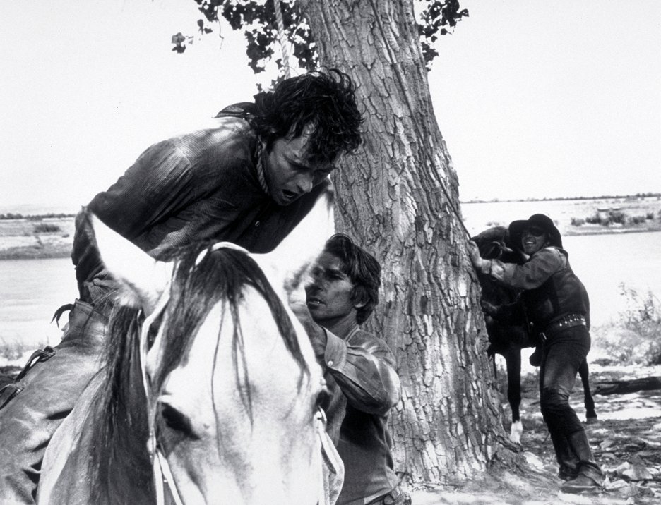 Joseph Sirola | Galerie - Z filmu | ČSFD.cz