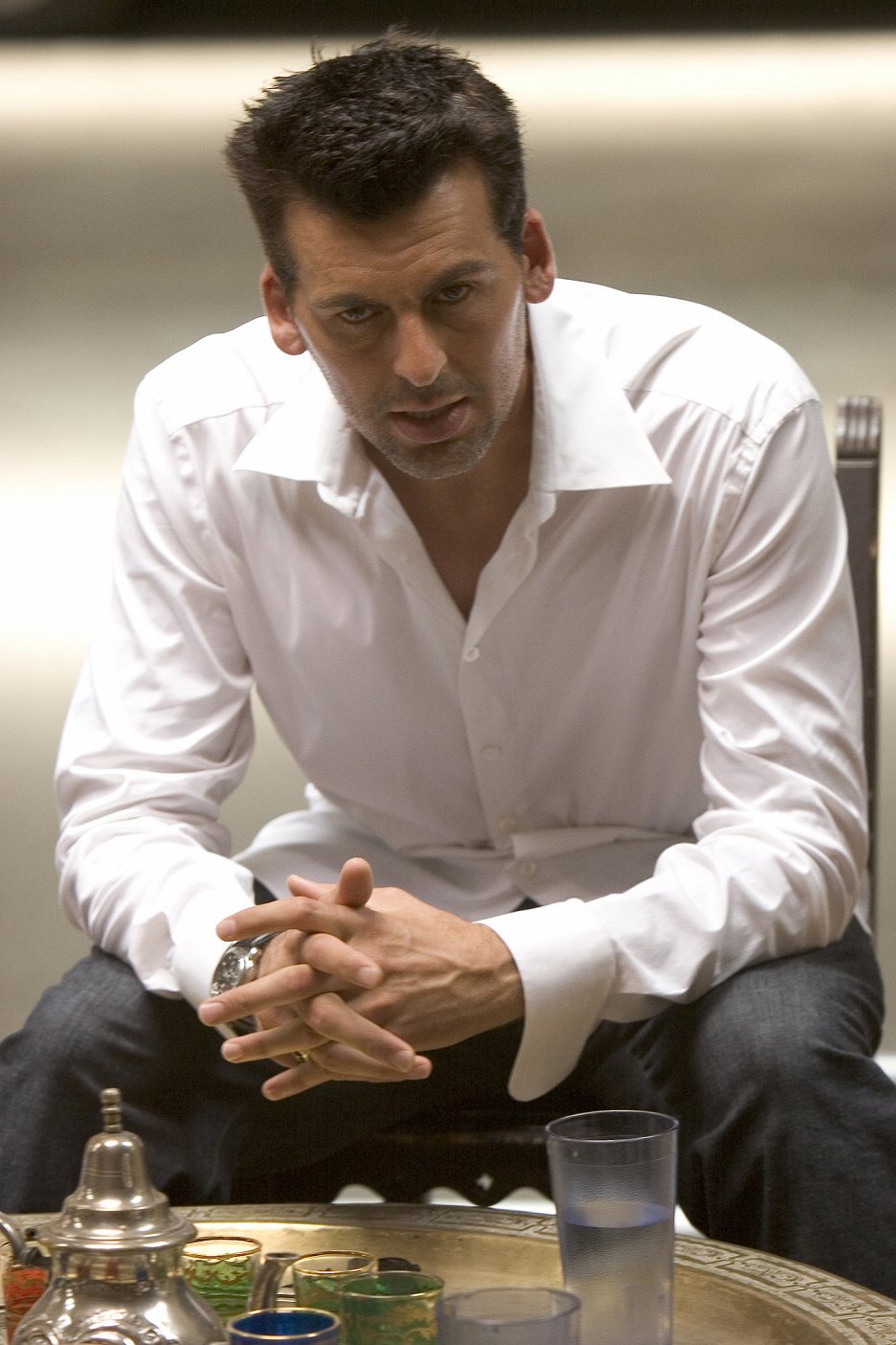 V utajení - Immigrant (S01E07) (2005) | ČSFD.cz