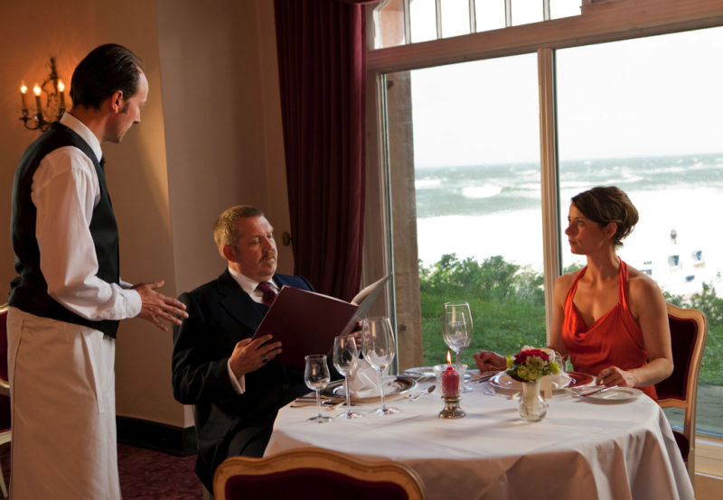 Fasten à la Carte (2010) | ČSFD.cz