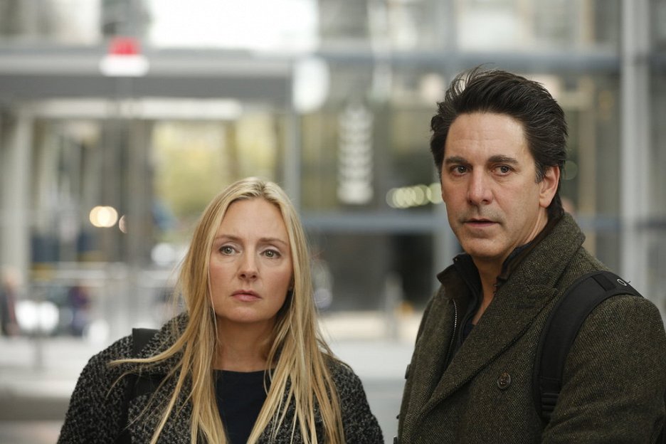 Allegiance - Chasing Ghosts (E04) (2015) | ČSFD.cz